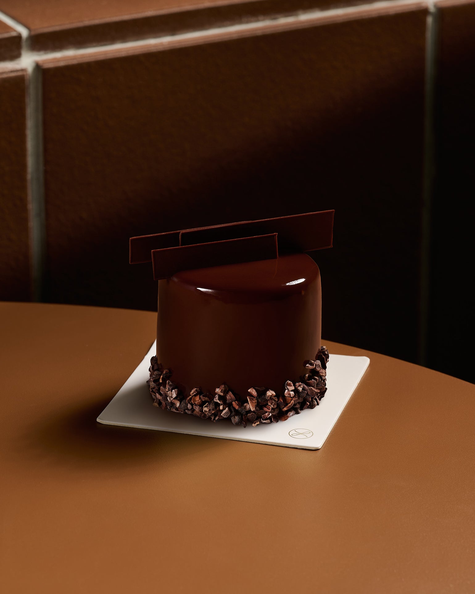 PETIT Valrhona Chocolate Cake – Lacher to-go