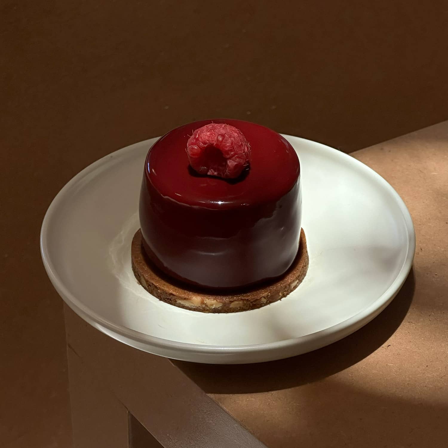 PETIT Raspberry Valrhona Jivara Mousse Cake – Lacher to-go